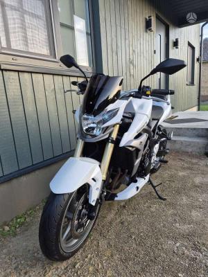 Balts Suzuki GSR 2013 Kuršėnai, ar dzinēja tilpumu 0.75 L un nobraukumu 26 tūkst. km par 4100 €, foto 4 vietnē AUTOMOTO.COM.LV