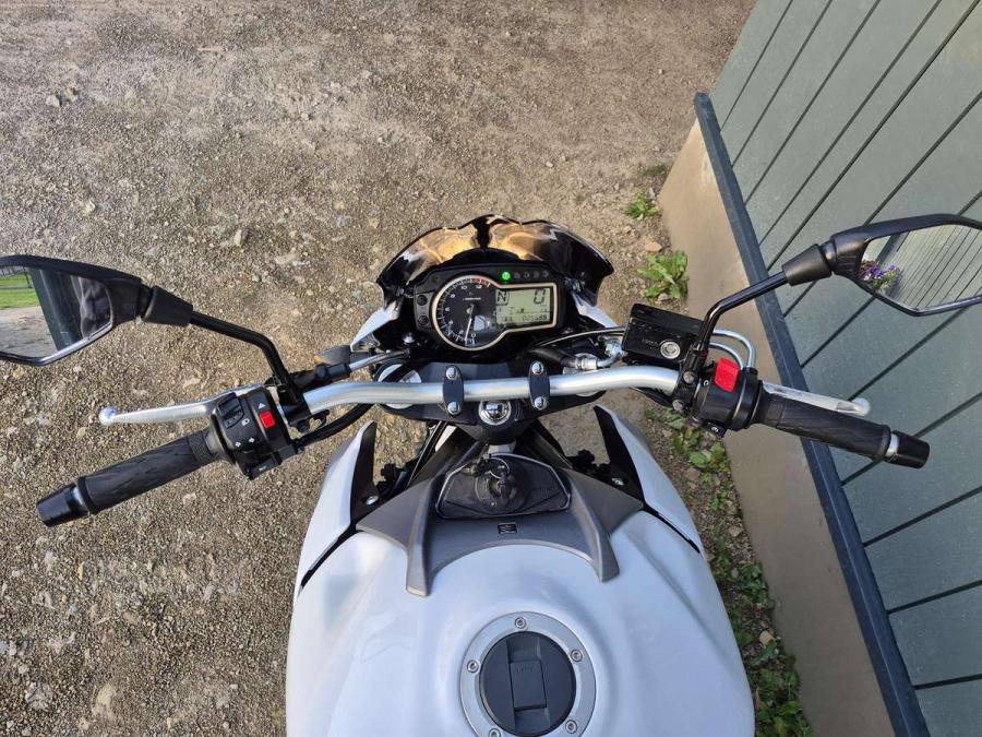 Balts Suzuki GSR 2013 Kuršėnai, ar dzinēja tilpumu 0.75 L un nobraukumu 26 tūkst. km par 4100 €, foto 9 vietnē AUTOMOTO.COM.LV