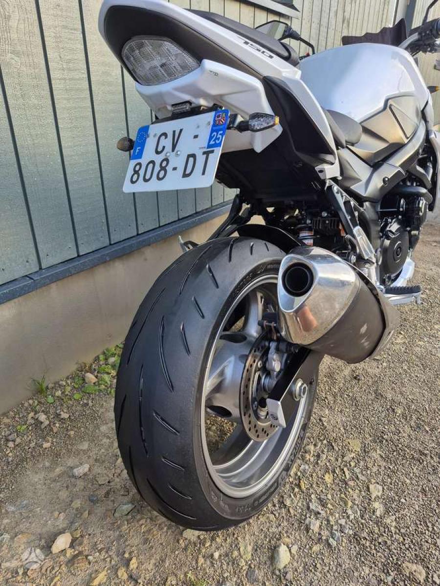 Balts Suzuki GSR 2013 Kuršėnai, ar dzinēja tilpumu 0.75 L un nobraukumu 26 tūkst. km par 4100 €, foto 11 vietnē AUTOMOTO.COM.LV