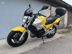 Yellow Suzuki GSR 2006 in Birstonas, with an engine capacity of 0.60 L and mileage of 33 thousand km for 2699 €, photo 3 on AUTOMOTO.COM.LV