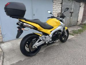 Yellow Suzuki GSR 2006 in Birstonas, with an engine capacity of 0.60 L and mileage of 33 thousand km for 2699 €, photo 6 on AUTOMOTO.COM.LV