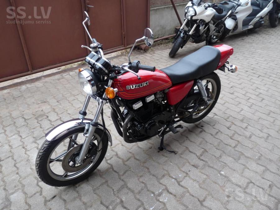 Сузуки GSX 400 1979 в Рига, объемом двигателя 0.43 л и пробегом 0 тыс. км за 2500 €, фото 7 на AUTOMOTO.COM.LV