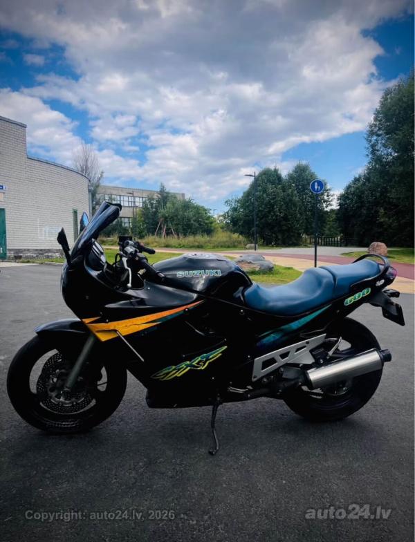 Сузуки GSX 600 1997 в Таллин, объемом двигателя 0.60 л и пробегом 81 тыс. км за 1000 €, фото 3 на AUTOMOTO.COM.LV