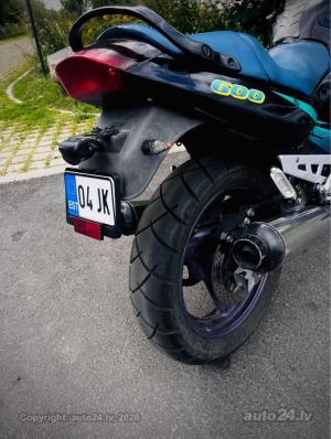 Suzuki GSX 600 1997 Tallina, ar dzinēja tilpumu 0.60 L un nobraukumu 81 tūkst. km par 1000 €, foto 6 vietnē AUTOMOTO.COM.LV