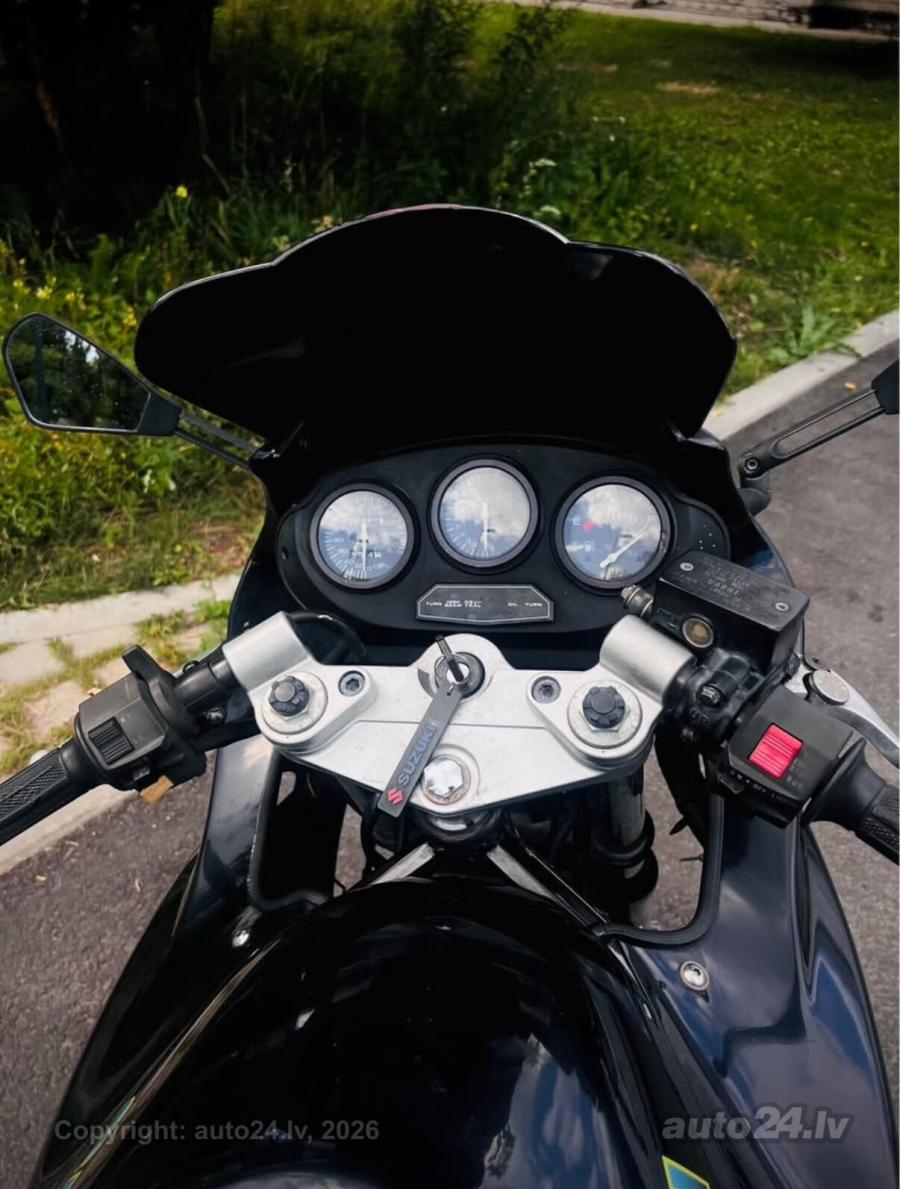 Suzuki GSX 600 1997 Tallina, ar dzinēja tilpumu 0.60 L un nobraukumu 81 tūkst. km par 1000 €, foto 8 vietnē AUTOMOTO.COM.LV