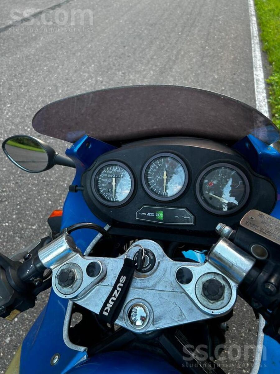 Suzuki GSX 600F 1992 in Riga, with an engine capacity of 0.60 L and mileage of 0 thousand km for 1799 €, photo 6 on AUTOMOTO.COM.LV