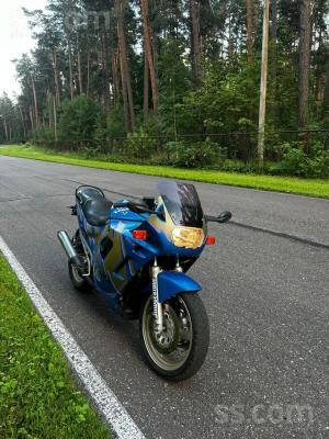 Сузуки GSX 600F 1992 в Рига, объемом двигателя 0.60 л и пробегом 0 тыс. км за 1799 €, фото  на AUTOMOTO.COM.LV