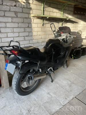 Suzuki GSX 600F 1993 Daugavpils, ar dzinēja tilpumu 0.60 L un nobraukumu 0 tūkst. km par 1400 €, foto 3 vietnē AUTOMOTO.COM.LV
