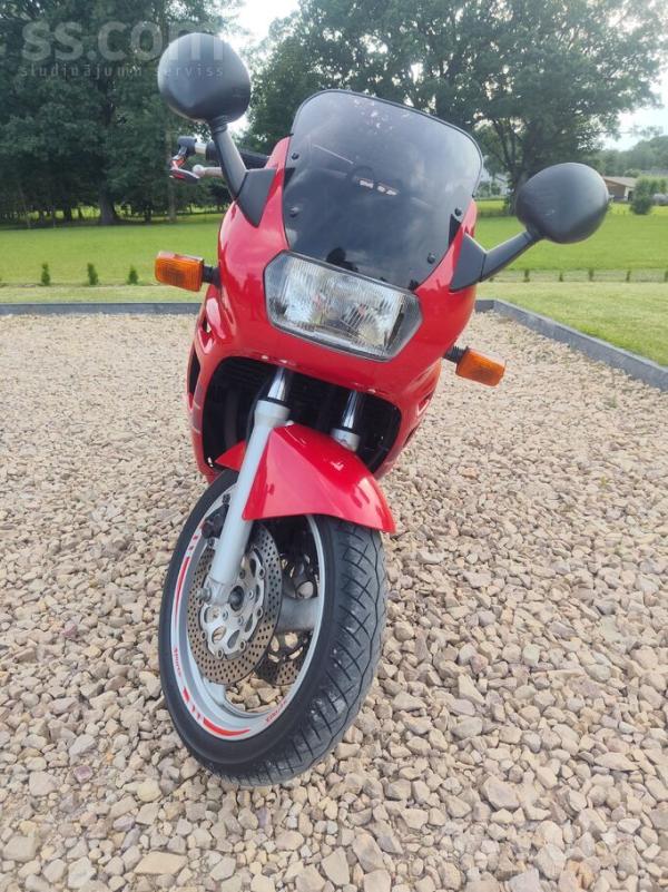 Suzuki GSX 600F 1993 Bauska, ar dzinēja tilpumu 0.60 L un nobraukumu 0 tūkst. km par 1300 €, foto 2 vietnē AUTOMOTO.COM.LV