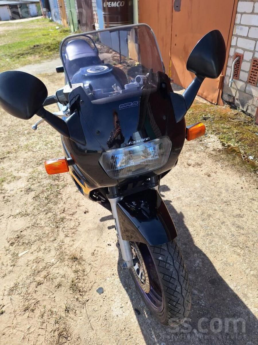 Suzuki GSX 600F 1996 Daugavpils, ar dzinēja tilpumu 0.60 L un nobraukumu 0 tūkst. km par 1550 €, foto 4 vietnē AUTOMOTO.COM.LV