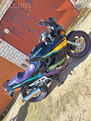 Suzuki GSX 600F 1996 Daugavpils, ar dzinēja tilpumu 0.60 L un nobraukumu 0 tūkst. km par 1550 €, foto 10 vietnē AUTOMOTO.COM.LV