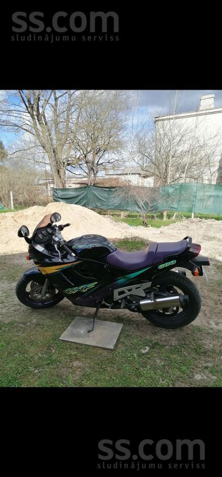Suzuki GSX 600F 1996 in Aizkraukle, with an engine capacity of 0.60 L and mileage of 0 thousand km for 2100 €, photo 3 on AUTOMOTO.COM.LV