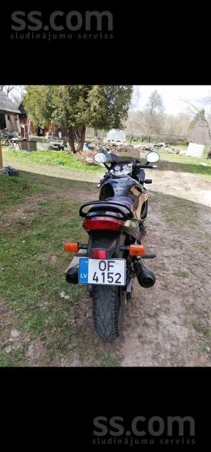 Suzuki GSX 600F 1996 in Aizkraukle, with an engine capacity of 0.60 L and mileage of 0 thousand km for 2100 €, photo 4 on AUTOMOTO.COM.LV