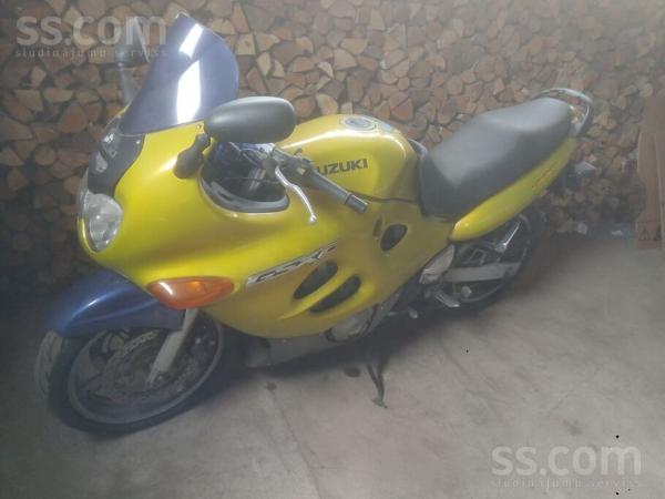 Сузуки GSX 600F 1997 в Рига, объемом двигателя 0.60 л и пробегом 0 тыс. км за 550 €, фото 1 на AUTOMOTO.COM.LV