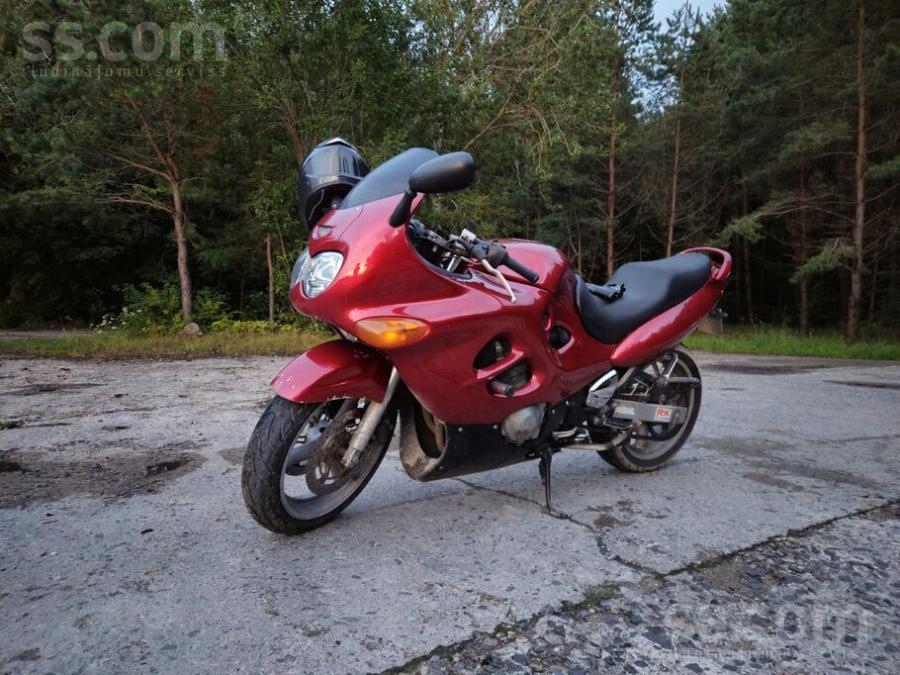 Suzuki GSX 600F 1998 in Liepaja, with an engine capacity of 0.60 L and mileage of 0 thousand km for 1500 €, photo 3 on AUTOMOTO.COM.LV