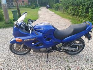 Suzuki GSX 600F 1998 Rīga, ar dzinēja tilpumu 0.60 L un nobraukumu 0 tūkst. km par 1700 €, foto 3 vietnē AUTOMOTO.COM.LV