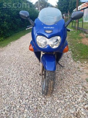 Suzuki GSX 600F 1998 Rīga, ar dzinēja tilpumu 0.60 L un nobraukumu 0 tūkst. km par 1700 €, foto 4 vietnē AUTOMOTO.COM.LV