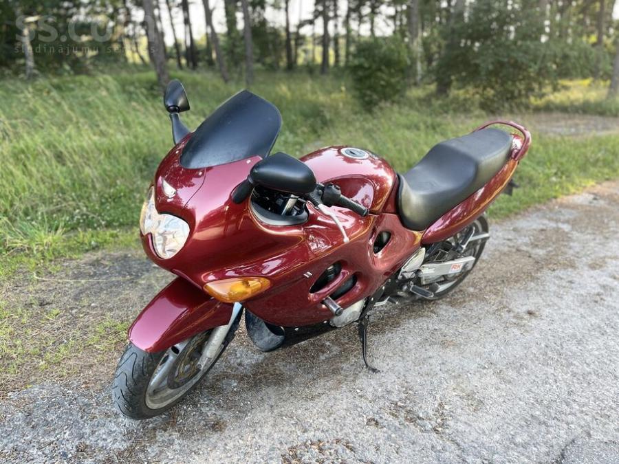 Сузуки GSX 600F 1998 в Лиепая, объемом двигателя 0.60 л и пробегом 0 тыс. км за 1650 €, фото 9 на AUTOMOTO.COM.LV