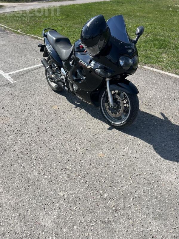 Сузуки GSX 600F 1999 в Кулдига, объемом двигателя 0.60 л и пробегом 0 тыс. км за 1500 €, фото 3 на AUTOMOTO.COM.LV