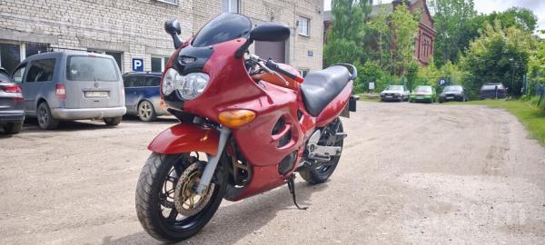 Suzuki GSX 600F 1999 in Liepaja, with an engine capacity of 0.60 L and mileage of 0 thousand km for 1658 €, photo 1 on AUTOMOTO.COM.LV