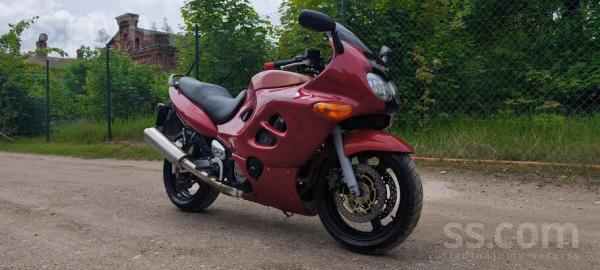 Suzuki GSX 600F 1999 in Liepaja, with an engine capacity of 0.60 L and mileage of 0 thousand km for 1658 €, photo 2 on AUTOMOTO.COM.LV
