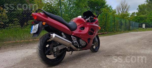 Suzuki GSX 600F 1999 in Liepaja, with an engine capacity of 0.60 L and mileage of 0 thousand km for 1658 €, photo 3 on AUTOMOTO.COM.LV