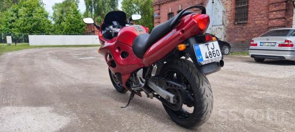 Suzuki GSX 600F 1999 in Liepaja, with an engine capacity of 0.60 L and mileage of 0 thousand km for 1658 €, photo 4 on AUTOMOTO.COM.LV