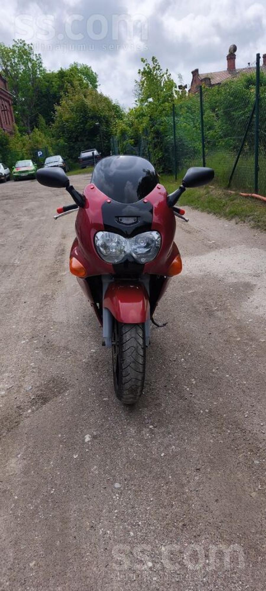 Suzuki GSX 600F 1999 in Liepaja, with an engine capacity of 0.60 L and mileage of 0 thousand km for 1658 €, photo 6 on AUTOMOTO.COM.LV