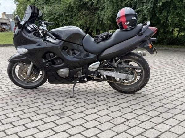 Сузуки GSX 600F 1999 в Добеле, объемом двигателя 0.60 л и пробегом 0 тыс. км за 1100 €, фото 2 на AUTOMOTO.COM.LV