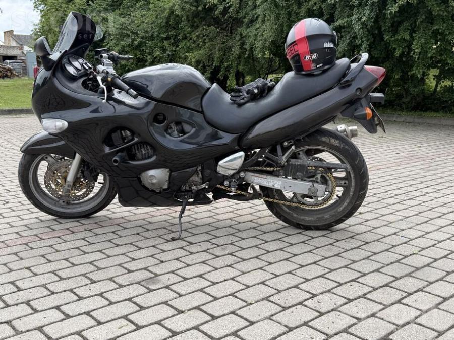 Сузуки GSX 600F 1999 в Добеле, объемом двигателя 0.60 л и пробегом 0 тыс. км за 1100 €, фото 3 на AUTOMOTO.COM.LV