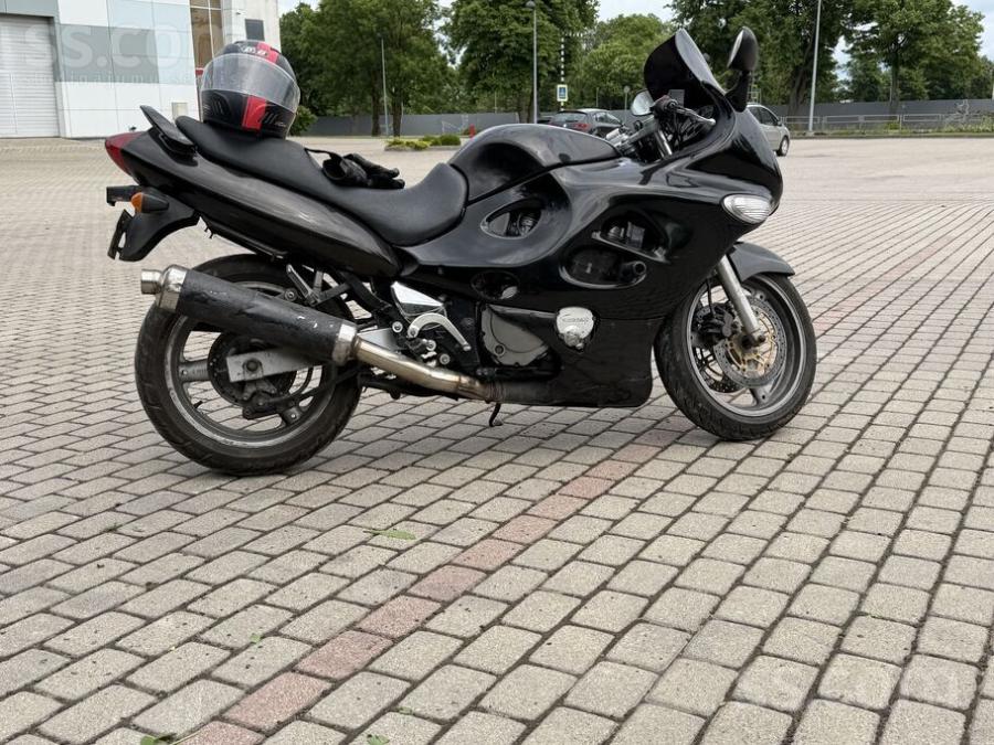 Сузуки GSX 600F 1999 в Добеле, объемом двигателя 0.60 л и пробегом 0 тыс. км за 1100 €, фото 4 на AUTOMOTO.COM.LV