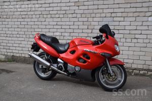 Suzuki GSX 600F 2000 in Riga, with an engine capacity of 0.60 L and mileage of 0 thousand km for 1500 €, photo 6 on AUTOMOTO.COM.LV