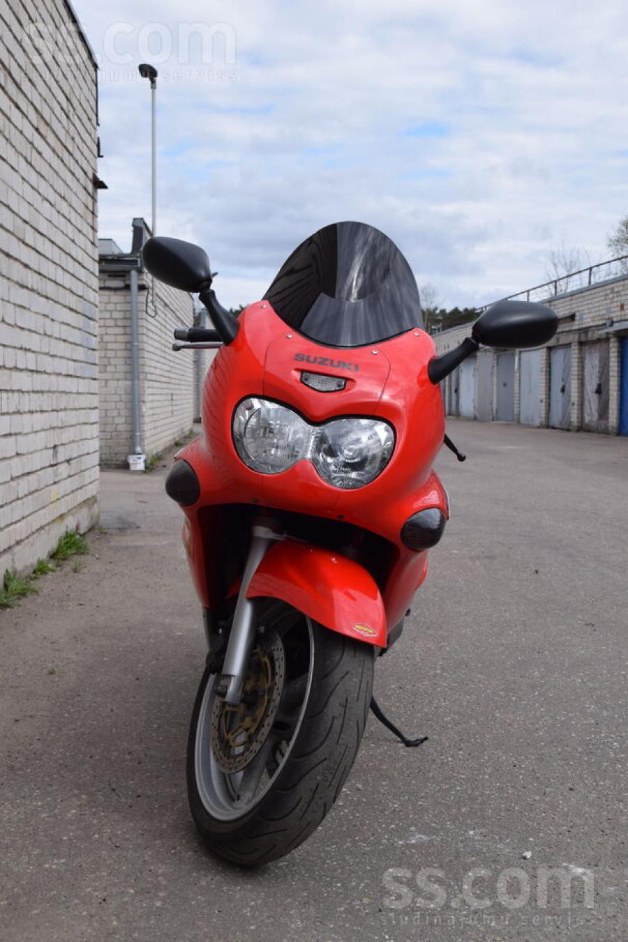 Suzuki GSX 600F 2000 in Riga, with an engine capacity of 0.60 L and mileage of 0 thousand km for 1500 €, photo 7 on AUTOMOTO.COM.LV