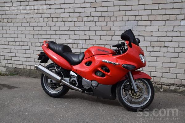 Сузуки GSX 600F 2000 в Рига, объемом двигателя 0.60 л и пробегом 0 тыс. км за 1400 €, фото 5 на AUTOMOTO.COM.LV