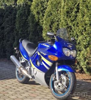 Suzuki GSX 600F 2003 Rīga, ar dzinēja tilpumu 0.60 L un nobraukumu 0 tūkst. km par 1700 €, foto 3 vietnē AUTOMOTO.COM.LV