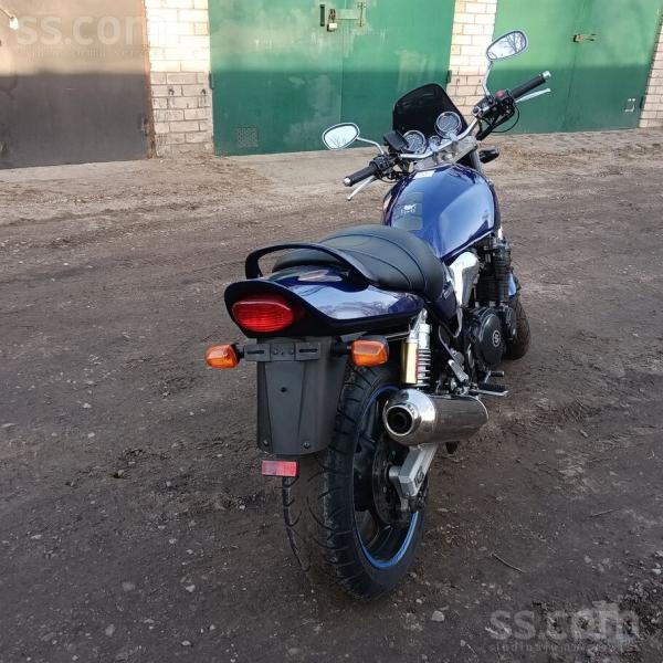 Suzuki GSX 750 2001 Rīga, ar dzinēja tilpumu 0.75 L un nobraukumu 0 tūkst. km par 2200 €, foto 1 vietnē AUTOMOTO.COM.LV