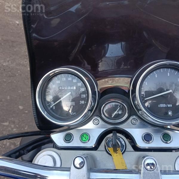 Suzuki GSX 750 2001 Rīga, ar dzinēja tilpumu 0.75 L un nobraukumu 0 tūkst. km par 2200 €, foto 4 vietnē AUTOMOTO.COM.LV