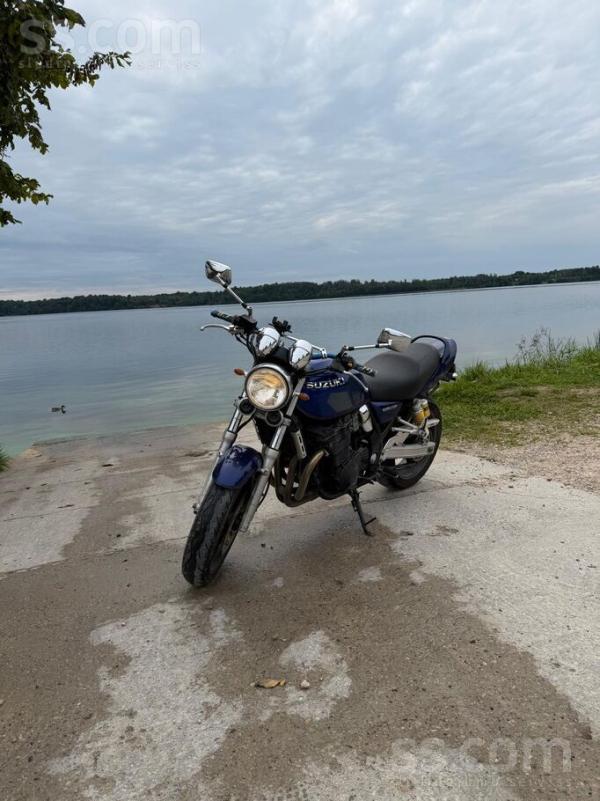 Suzuki GSX 750 2001 Rīga, ar dzinēja tilpumu 0.75 L un nobraukumu 0 tūkst. km par 2350 €, foto 1 vietnē AUTOMOTO.COM.LV