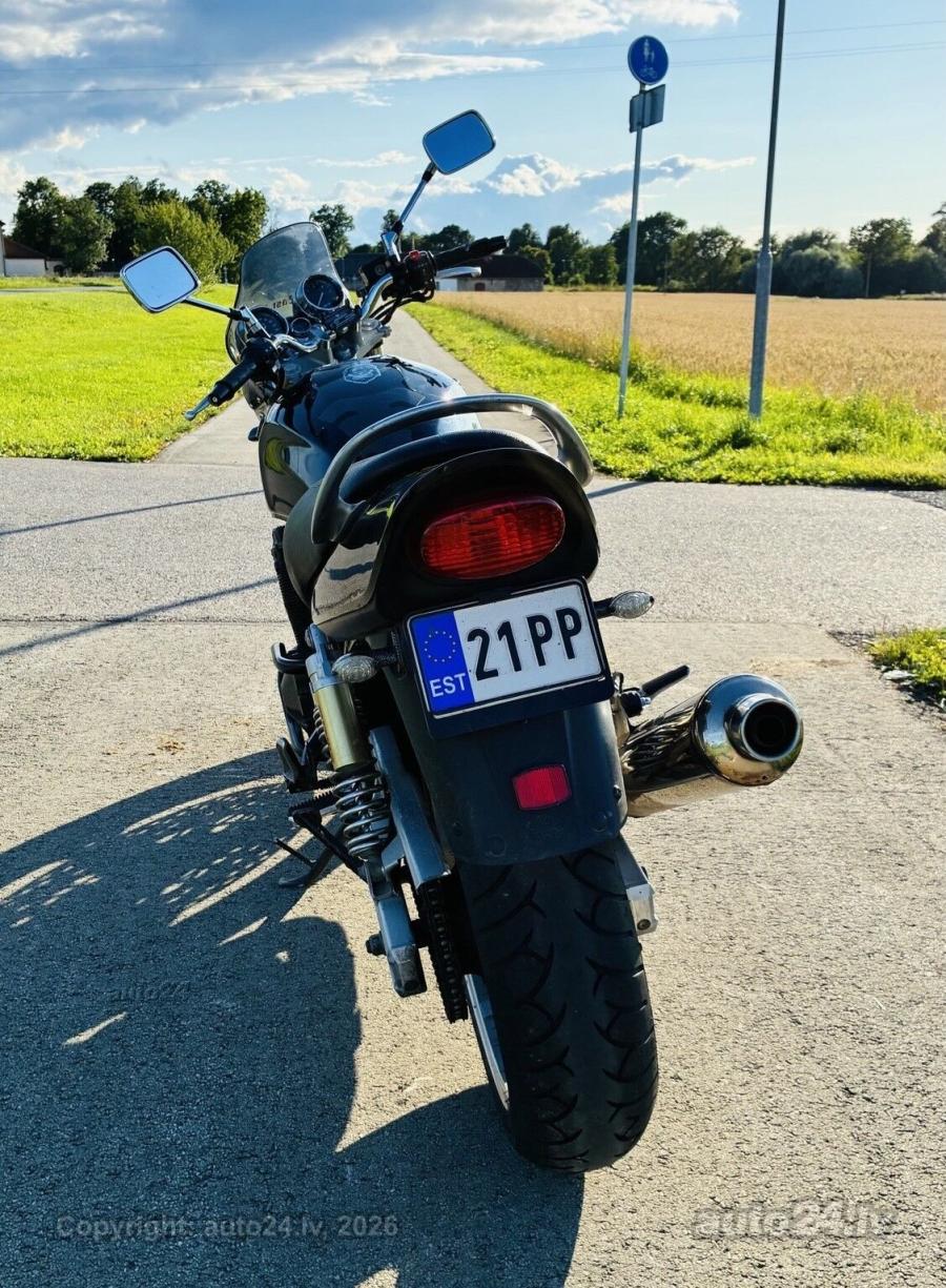 Черный Сузуки GSX 750F 1999 в Таллин, объемом двигателя 0.75 л и пробегом 61 тыс. км за 1500 €, фото 7 на AUTOMOTO.COM.LV