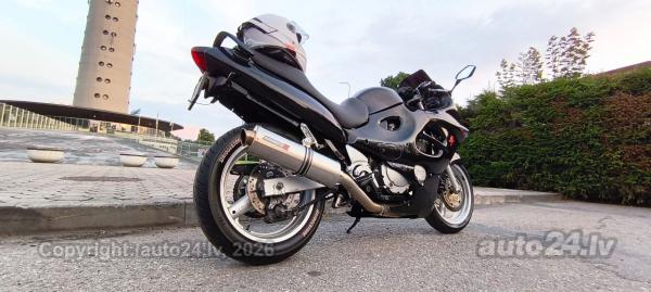 Suzuki GSX 750F 1999 Tallina, ar dzinēja tilpumu 0.75 L un nobraukumu 35 tūkst. km par 2500 €, foto 2 vietnē AUTOMOTO.COM.LV