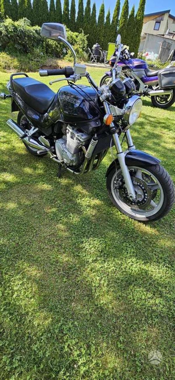 Черный Сузуки GSX 1991 в Укмерге, объемом двигателя 1.10 л и пробегом 8 тыс. км за 1550 €, фото 5 на AUTOMOTO.COM.LV