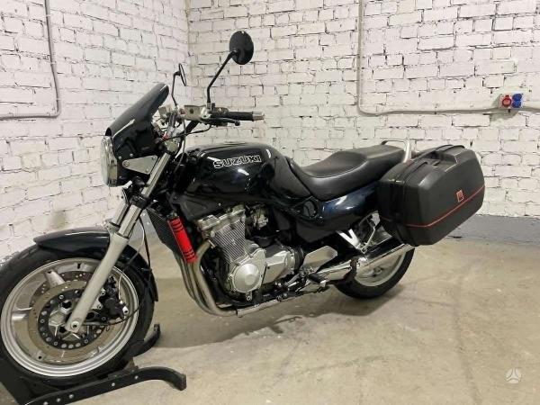 Черный Сузуки GSX 1994 в Вильнюс, объемом двигателя 1.10 л и пробегом 57 тыс. км за 1950 €, фото 2 на AUTOMOTO.COM.LV