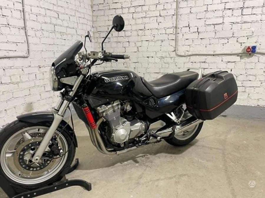 Melns Suzuki GSX 1994 Viļņa, ar dzinēja tilpumu 1.10 L un nobraukumu 57 tūkst. km par 1950 €, foto 3 vietnē AUTOMOTO.COM.LV