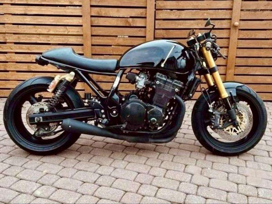 Melns Suzuki GSX 2002 Palanga, ar dzinēja tilpumu 0.75 L un nobraukumu 22 tūkst. km par 3499 €, foto 1 vietnē AUTOMOTO.COM.LV