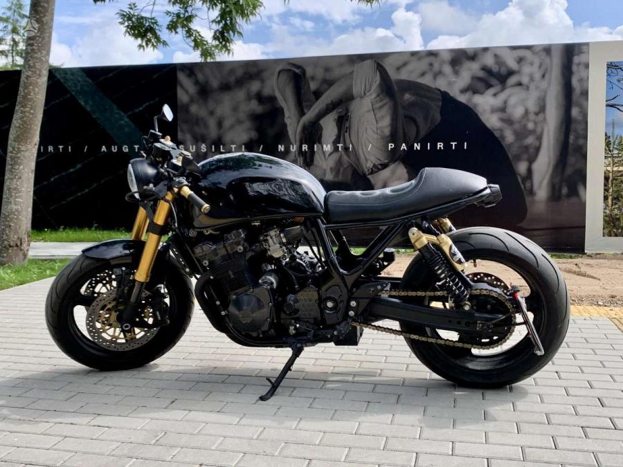 Melns Suzuki GSX 2002 Palanga, ar dzinēja tilpumu 0.75 L un nobraukumu 22 tūkst. km par 3499 €, foto 3 vietnē AUTOMOTO.COM.LV