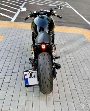 Черный Сузуки GSX 2002 в Акмяне, объемом двигателя 0.75 л и пробегом 1 тыс. км за 3299 €, фото 3 на AUTOMOTO.COM.LV