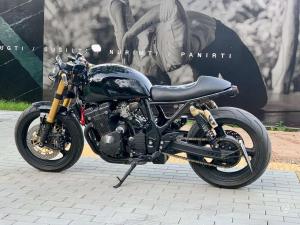 Черный Сузуки GSX 2002 в Акмяне, объемом двигателя 0.75 л и пробегом 1 тыс. км за 3299 €, фото 8 на AUTOMOTO.COM.LV