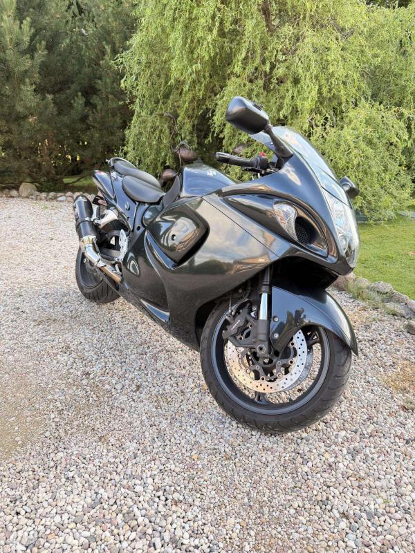 Черный Сузуки GSX 2008 в Ионава, объемом двигателя 1.35 л и пробегом 20 тыс. км за 8000 €, фото 1 на AUTOMOTO.COM.LV