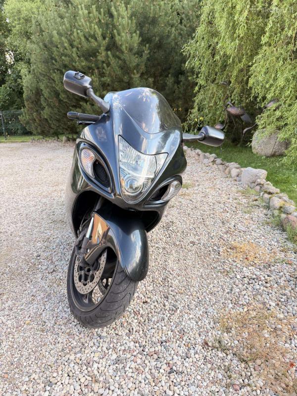 Черный Сузуки GSX 2008 в Ионава, объемом двигателя 1.35 л и пробегом 20 тыс. км за 8000 €, фото 3 на AUTOMOTO.COM.LV