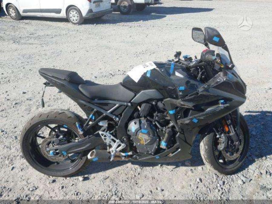 Black Suzuki GSX 2025 in Klaipeda, with an engine capacity of 0.80 L and mileage of 4 thousand km for 4425 €, photo 12 on AUTOMOTO.COM.LV